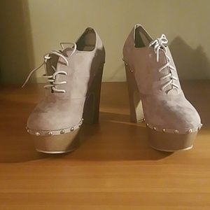 Charles Albert | Shoes | Charles Albert Style Heels | Poshmark